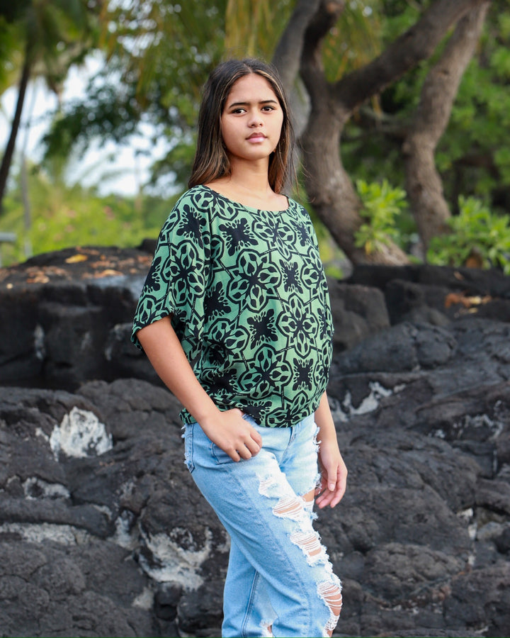 Tops – Living Hula